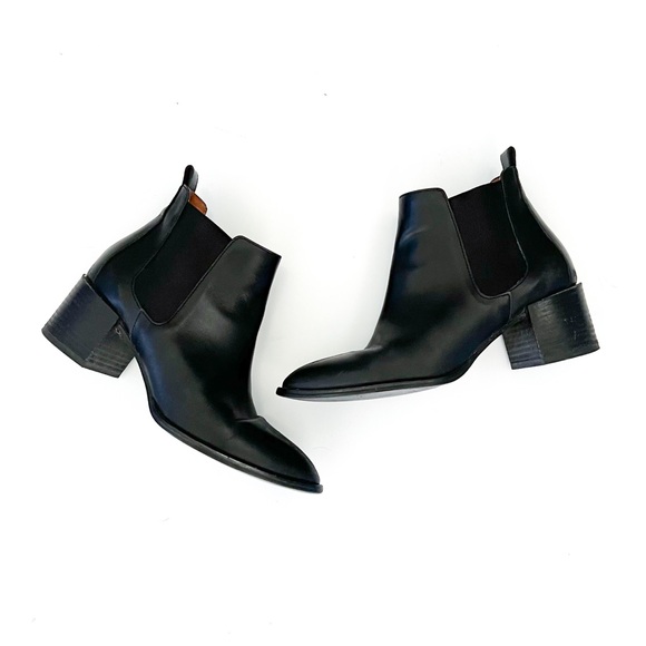 Everlane | Shoes | Everlane The Heel Boot Chelsea Bootie Black | Poshmark